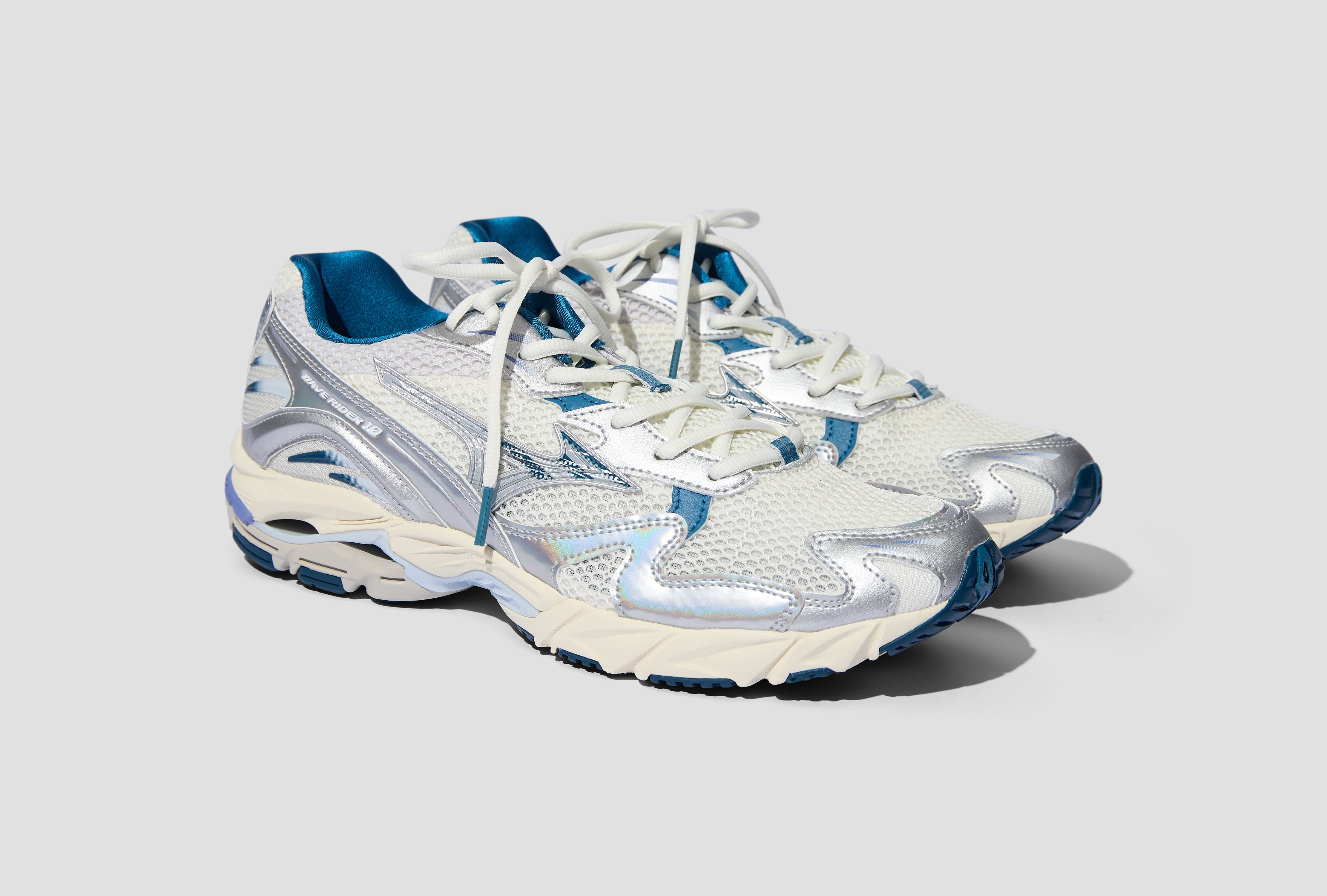 Mizuno | Footwear | Shop Online at HARRESØ